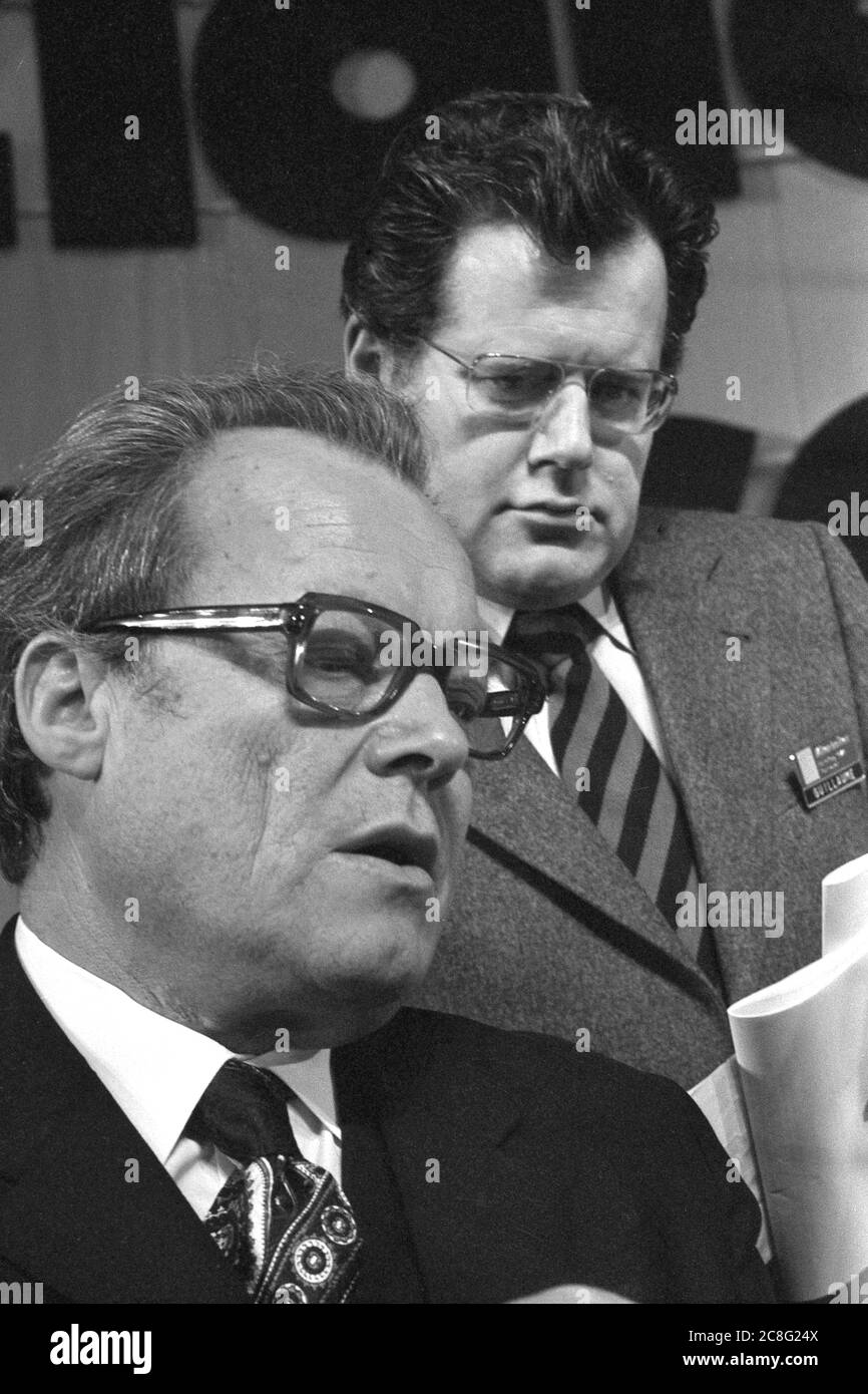 Chancellor Willy BRANDT, SPD chairman, and his co-worker Guenter ...