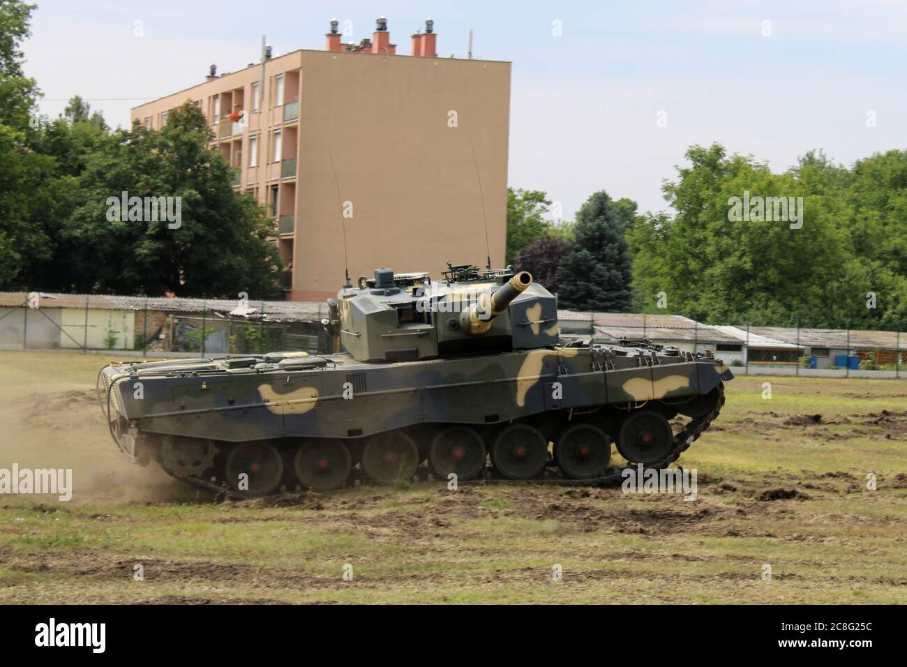 Tata, Hungary. 24th July, 2020. A Leopard 2 A4 tank, which was ...