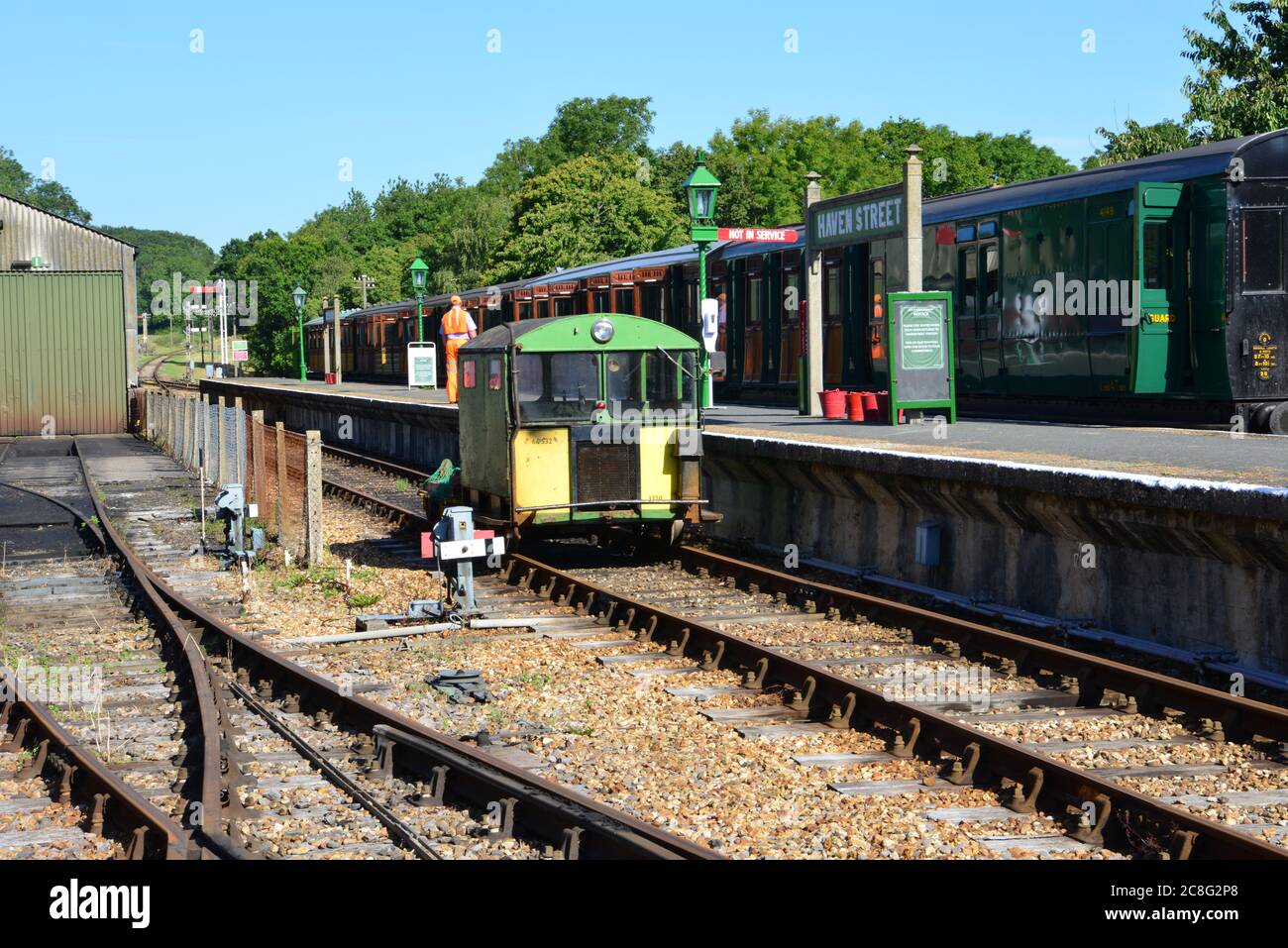 A Wickham Trolley at the Isle of Wight railway Stock Photo - Alamy