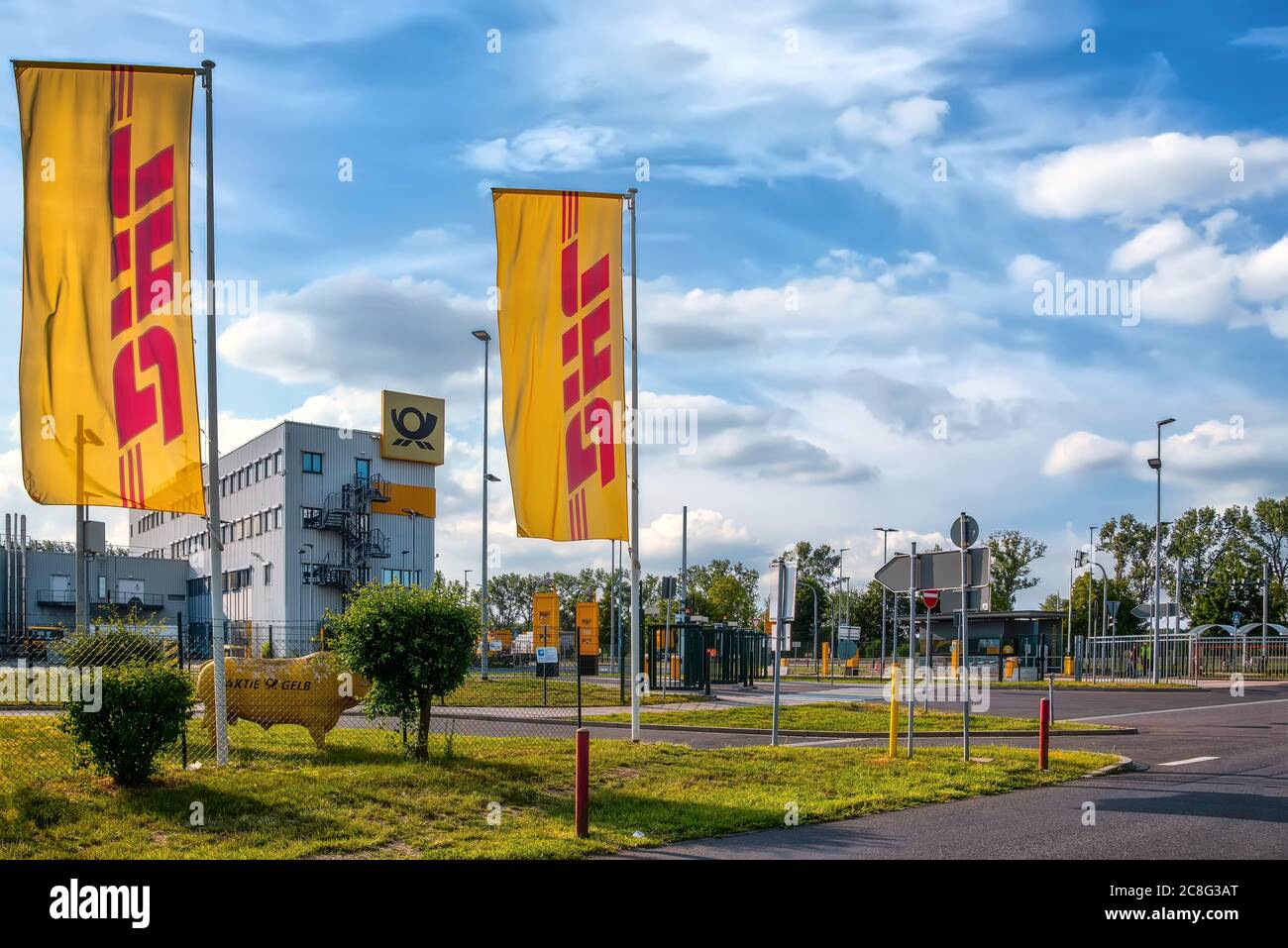 View to the Deutsche Post DHL group parcel distribution hub in Berlin ...