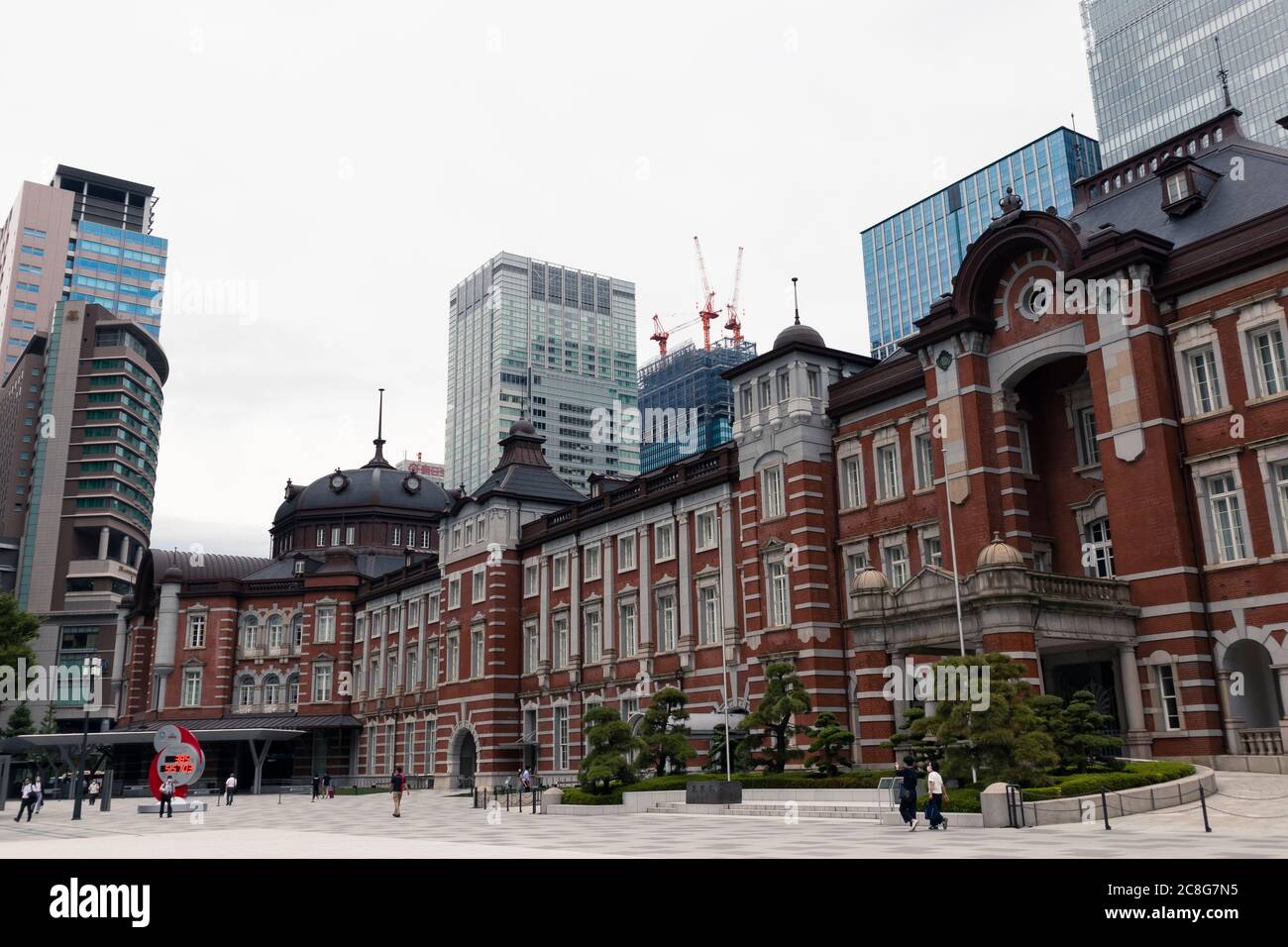 TOKYO, JAPAN - July 3, 2020 : Tokyo Station building against modern ...