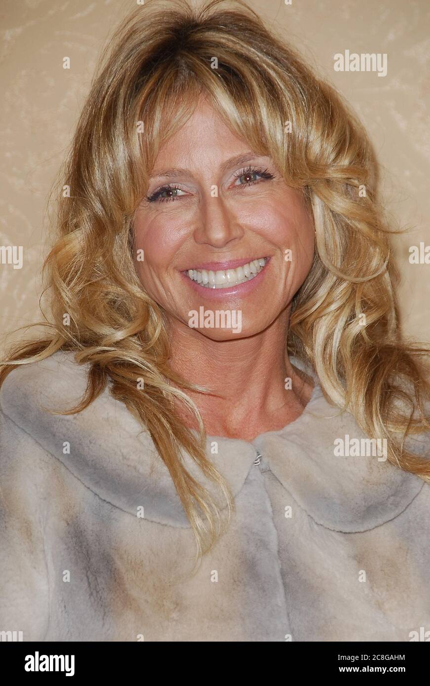 Tracey Ross arrives at the Project Angel Food's Devine Design Gala held ...