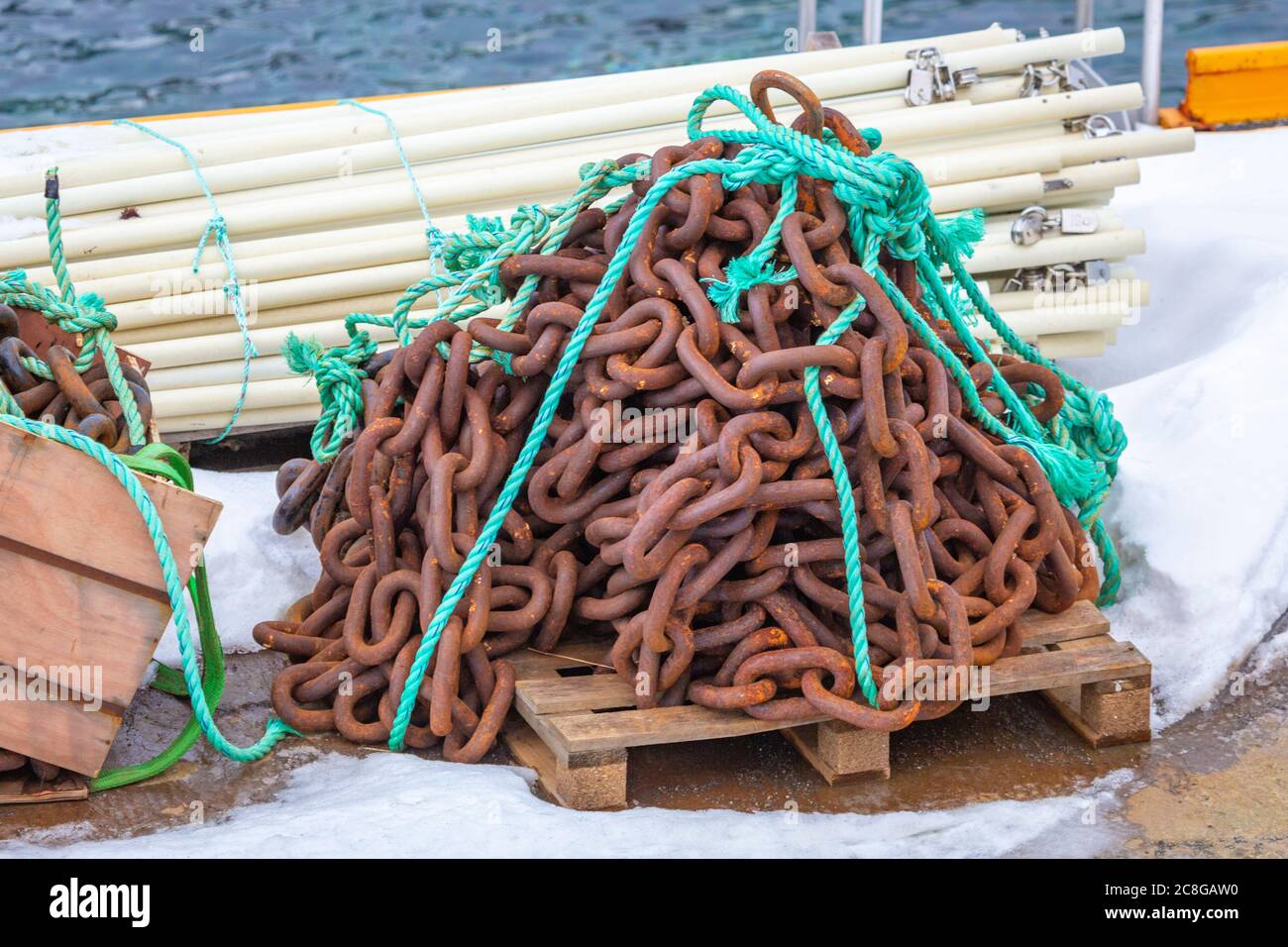 Heavy chains at the harbour Havøysund in North Norway Stock Photo - Alamy