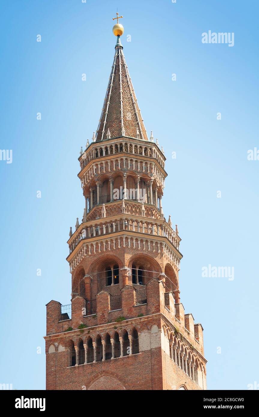 Cremona cathedral hi-res stock photography and images - Alamy