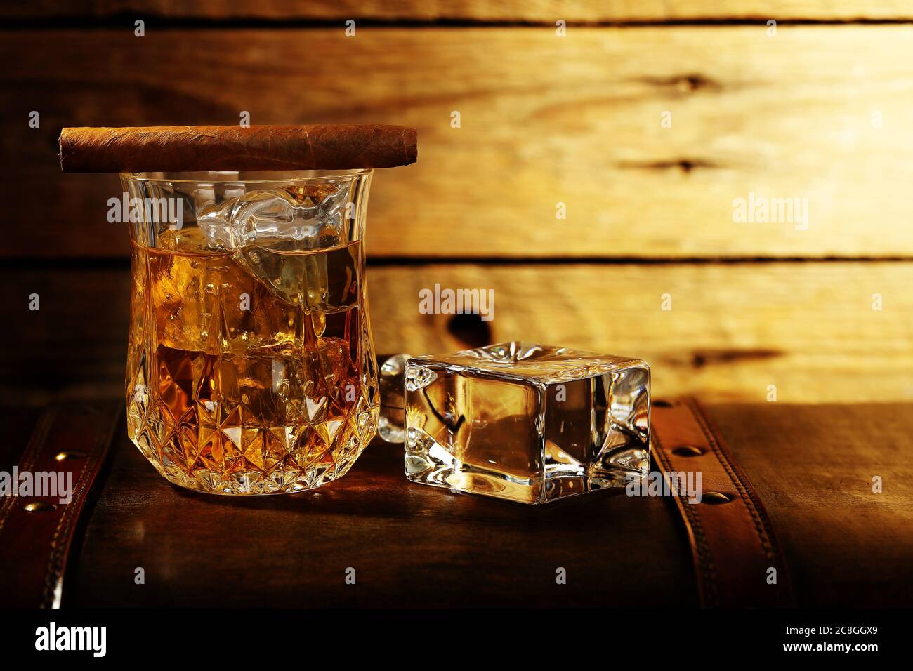 Chest bar hi-res stock photography and images - Alamy