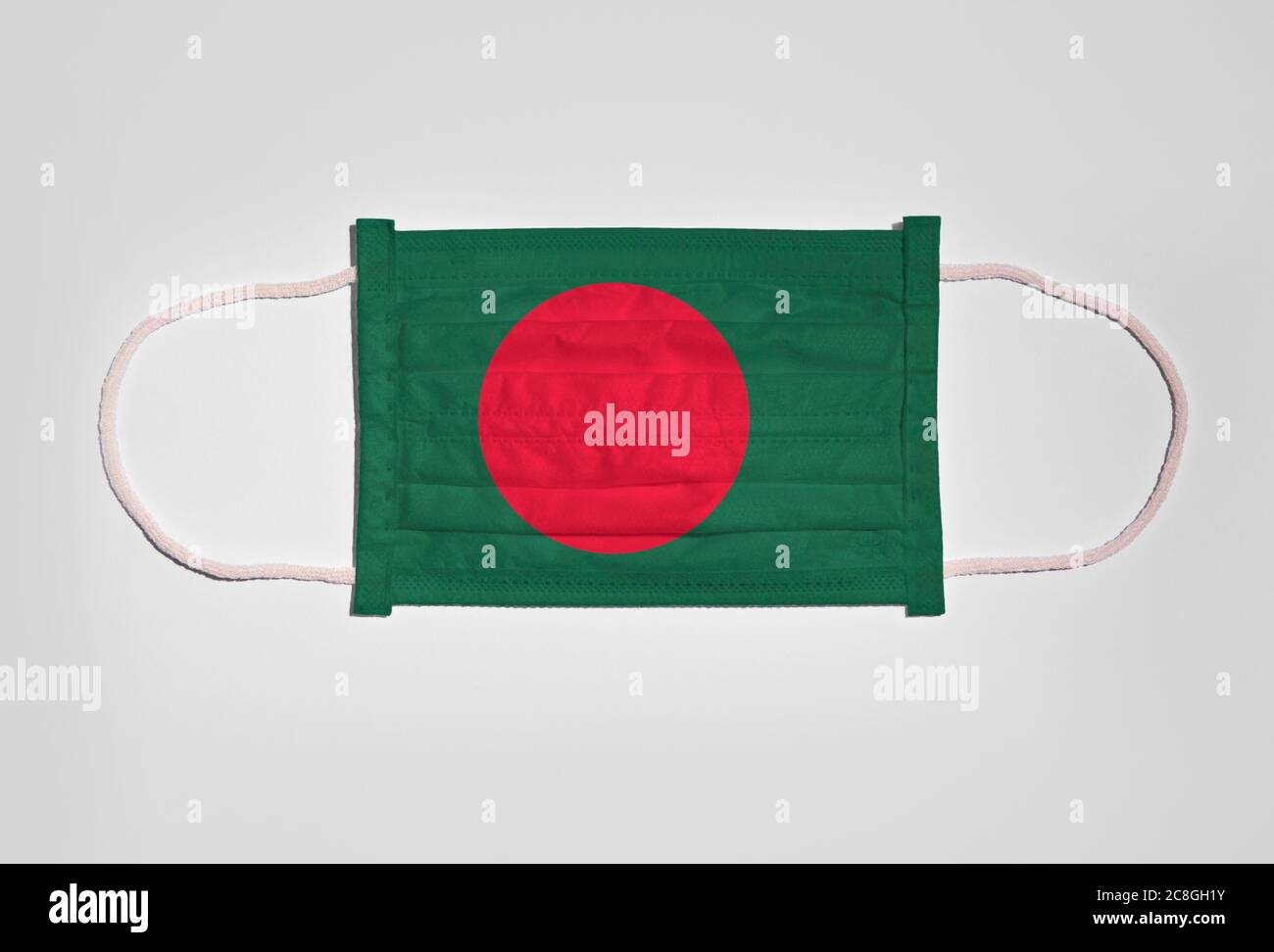 Symbol picture Corona crisis, mouth guard, breathing mask, mouth and ...