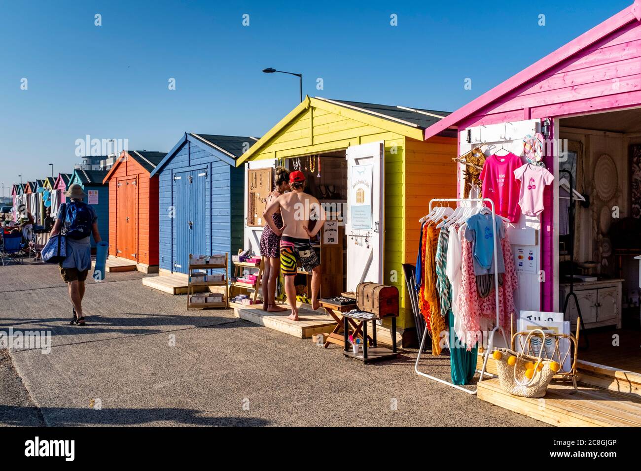 Shops and huts hi-res stock photography and images - Alamy