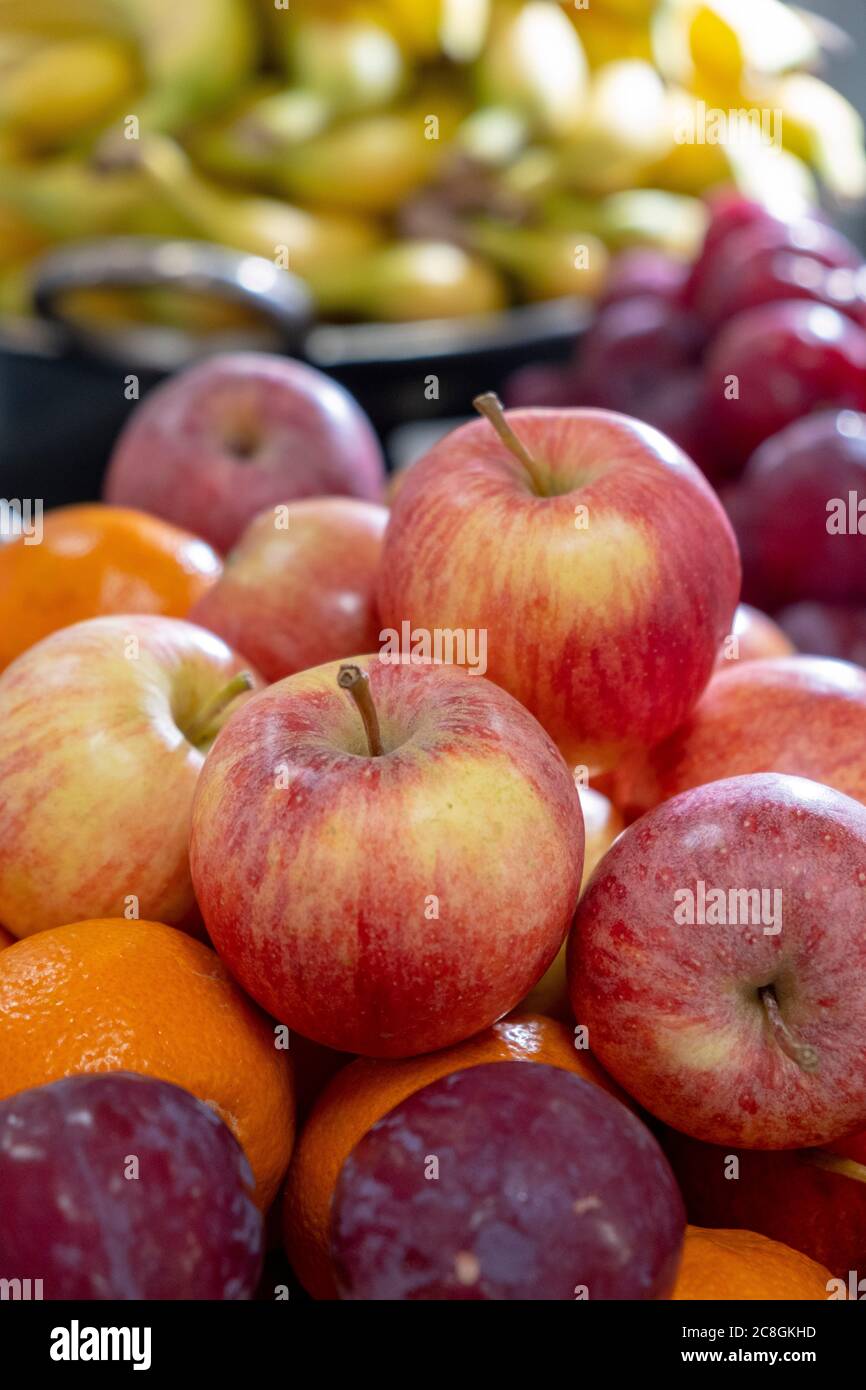 Healthy eating hi-res stock photography and images - Alamy