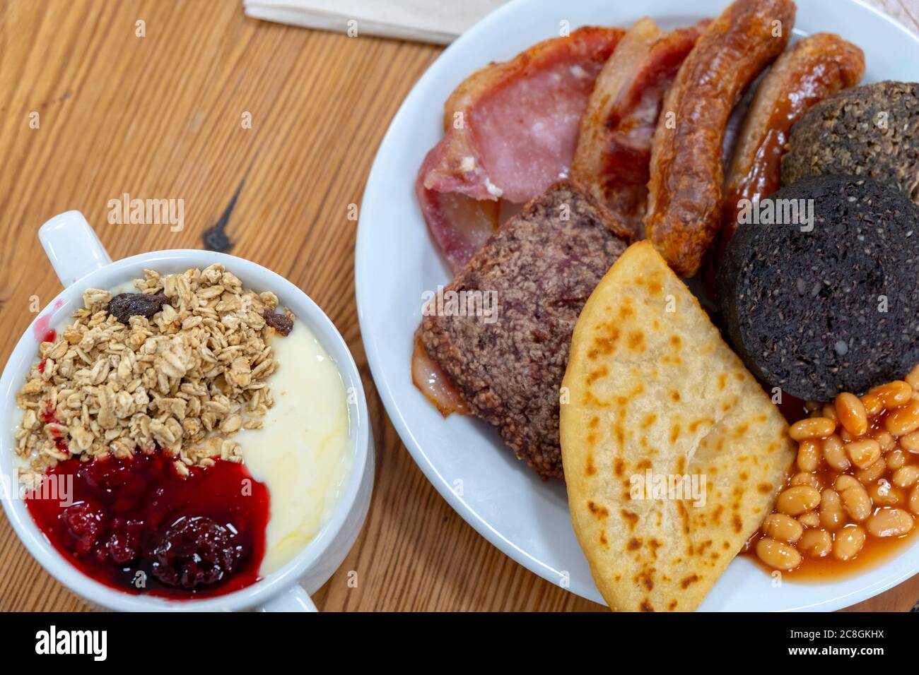 Full scottish breakfast hi-res stock photography and images - Alamy