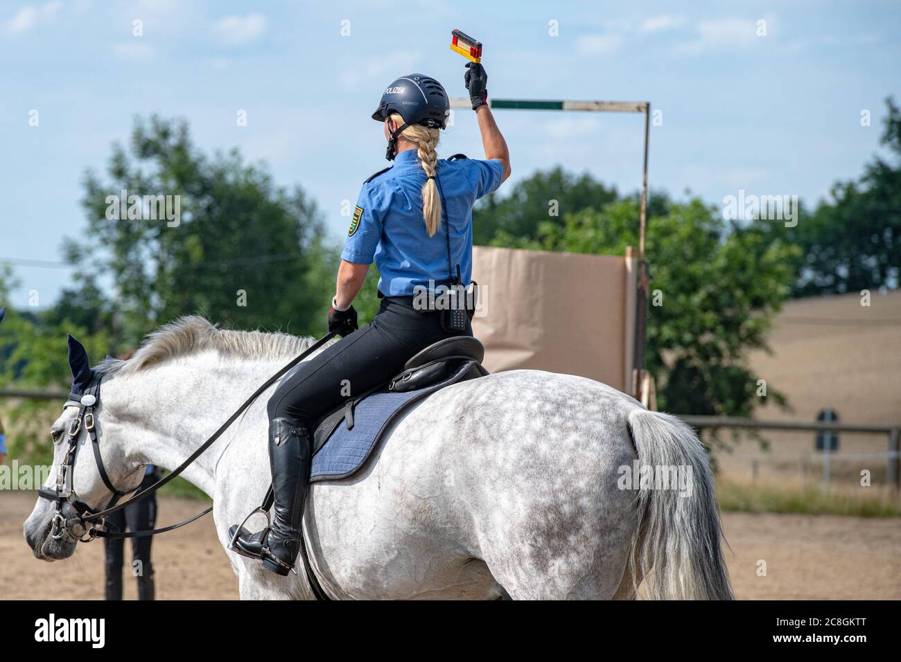 Polizei reiterstaffel hi-res stock photography and images - Alamy