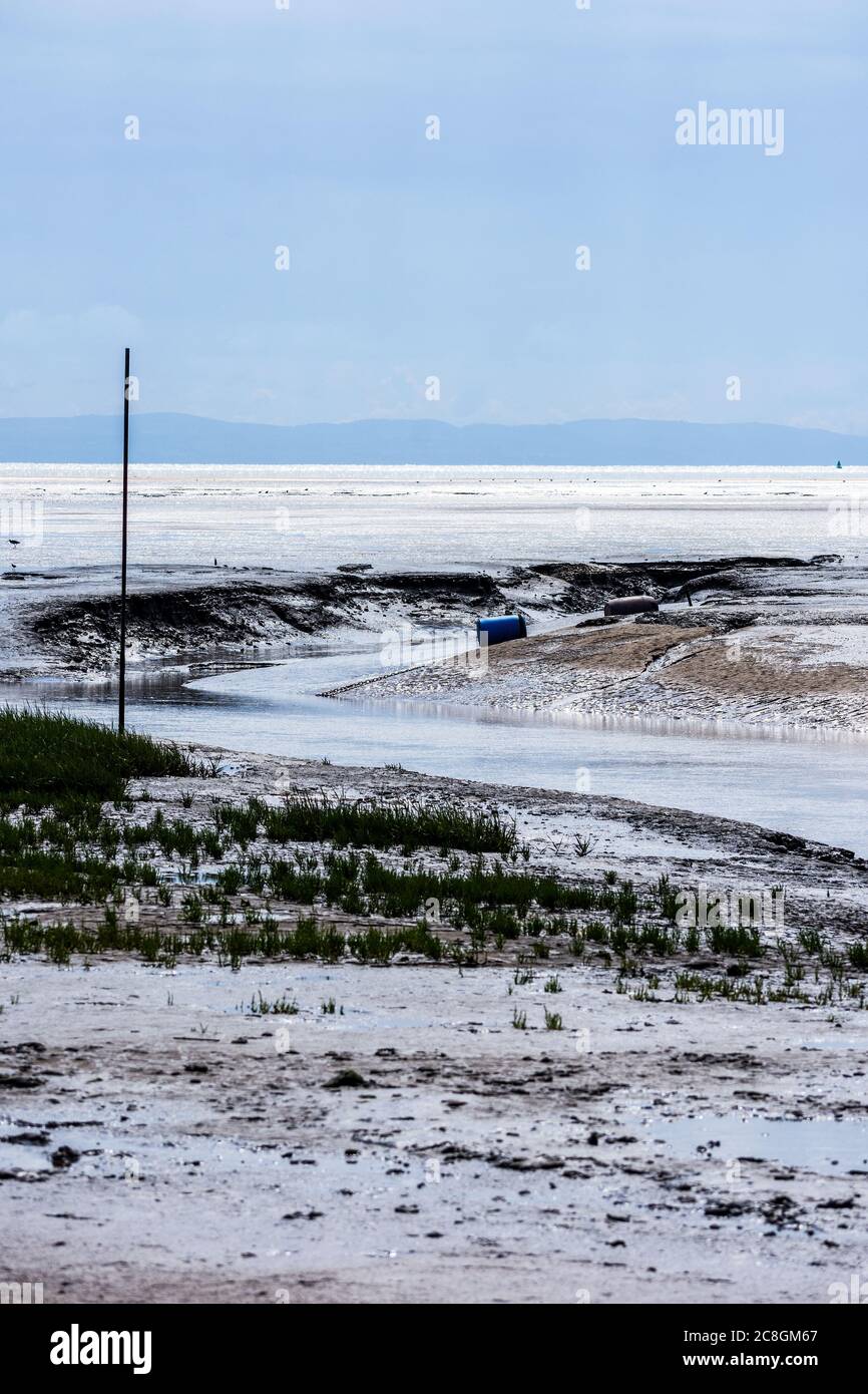 The estuary on the River Alt at hightown, Merseyside, UK Stock Photo ...