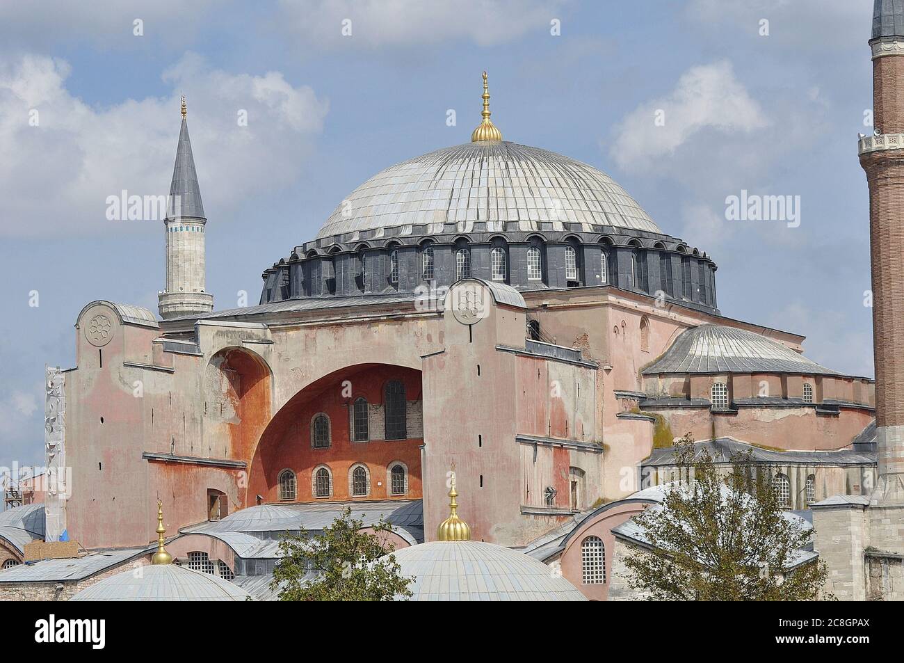 HAGIA SOPHIA MOSQUE / MUSEUM IN ISTANBUL Stock Photo - Alamy