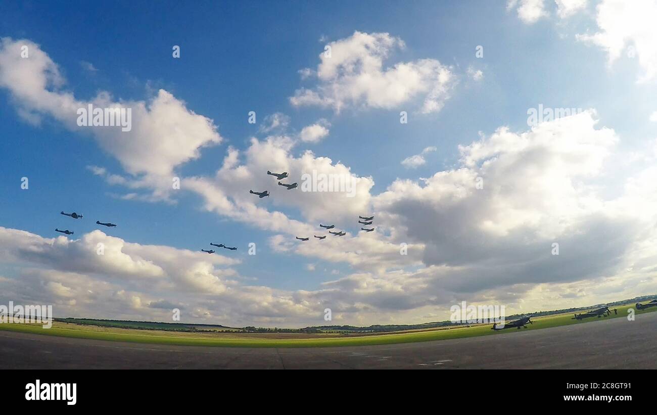 Supermarine spitfire fly past hi-res stock photography and images - Alamy