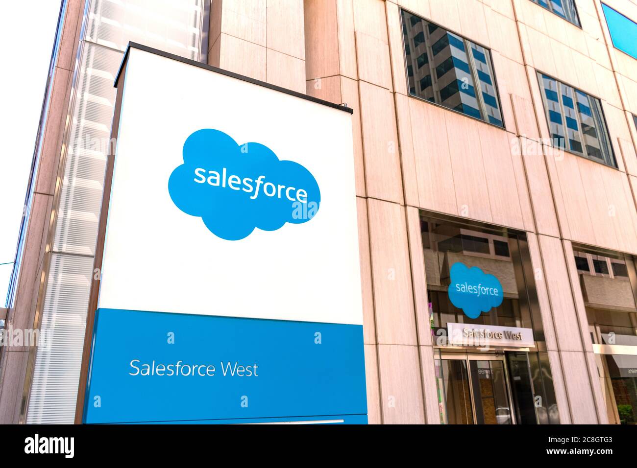 Salesforce logo facade of software company headquarters office building ...