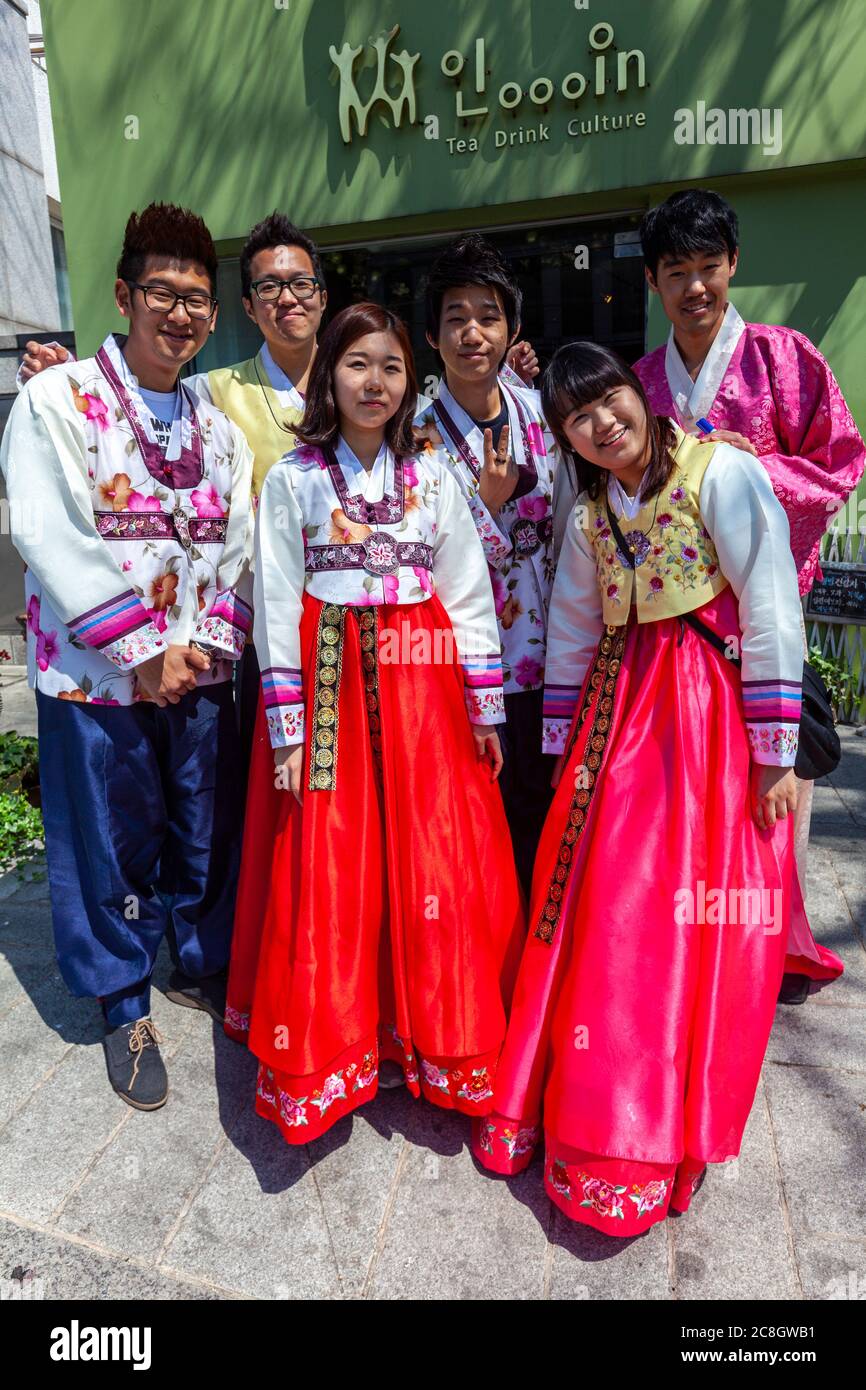 Traditional Korean People
