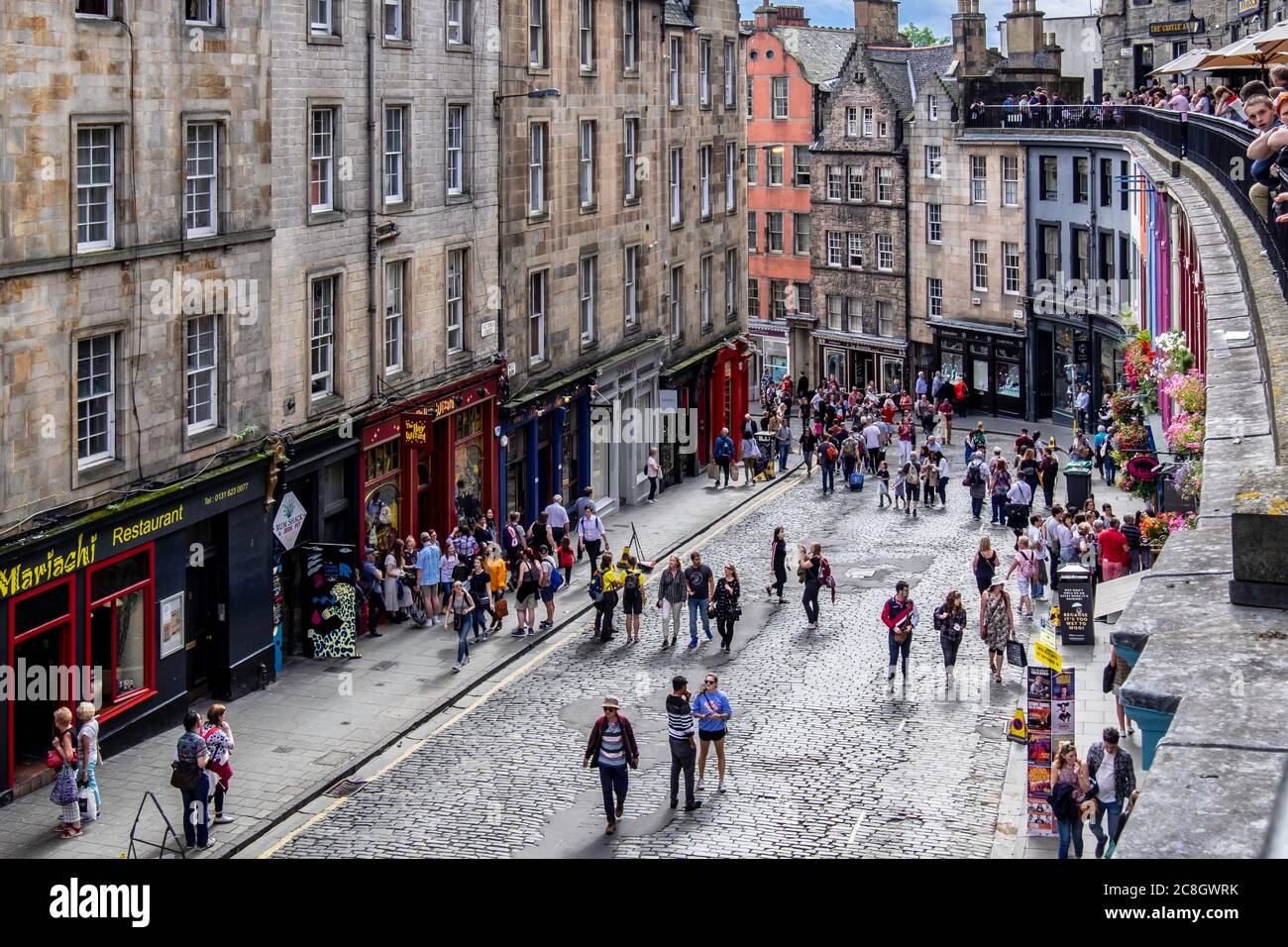 Victoria street scottish architecture hi-res stock photography and ...