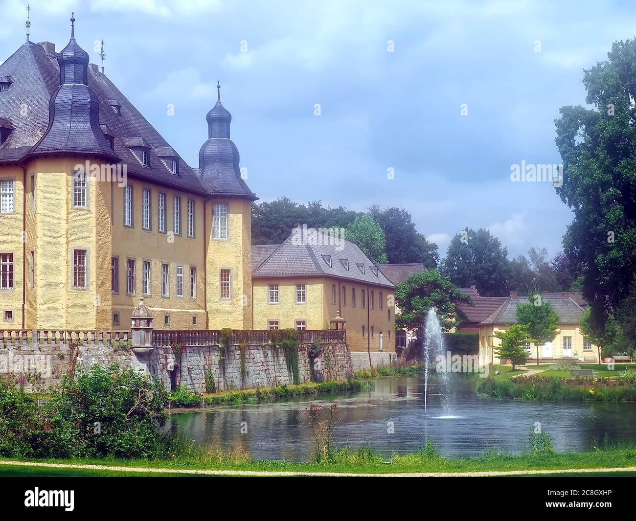 Yellow water castle Schloss Dyck in Juechen in Germany Stock Photo - Alamy