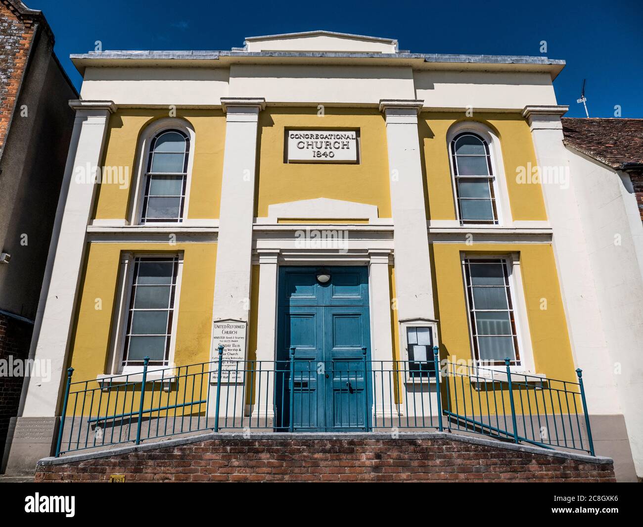 The united reformed church hungerford hi-res stock photography and ...