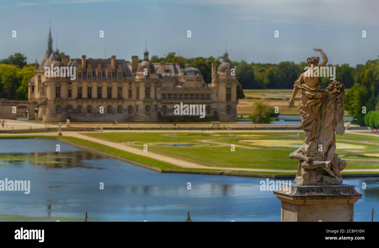 Castle of chantilly france hi-res stock photography and images - Alamy