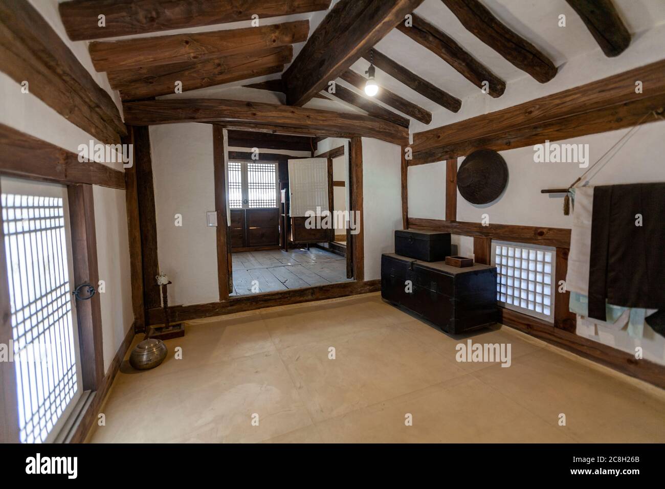 Interior of a traditional Korean house, National Folk Museum of Korea ...