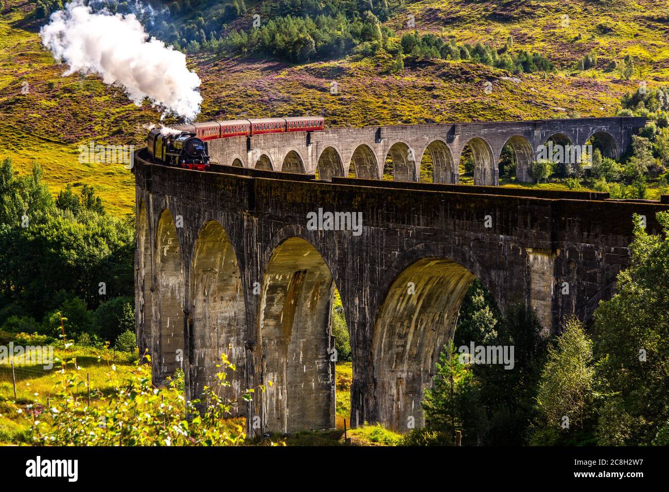 Hogwarts express viaduct hi-res stock photography and images - Alamy