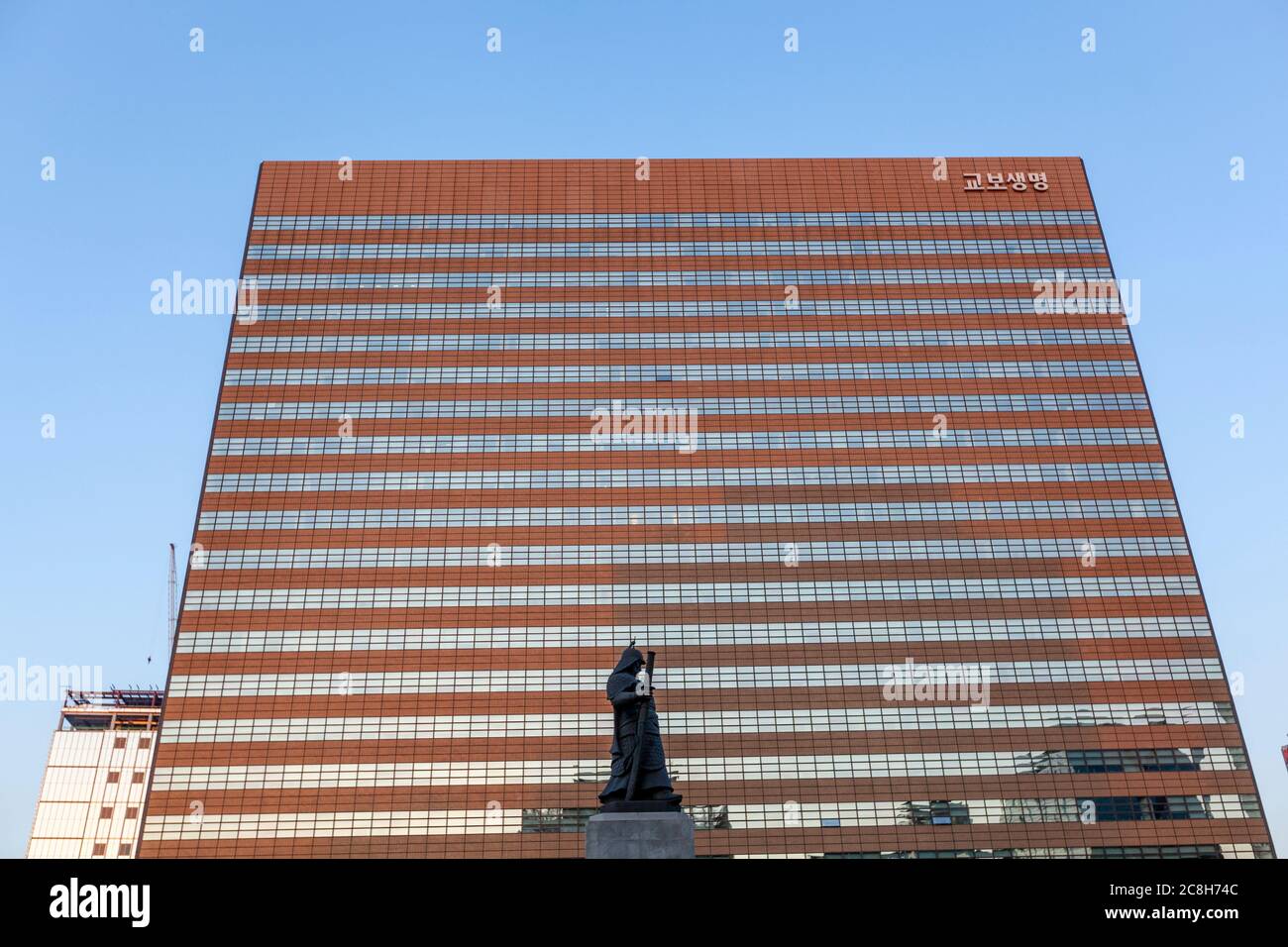 Statue of Admiral Yi Sun Shin, Sejong-daero, Sejongno, Jongno-gu, Seoul ...