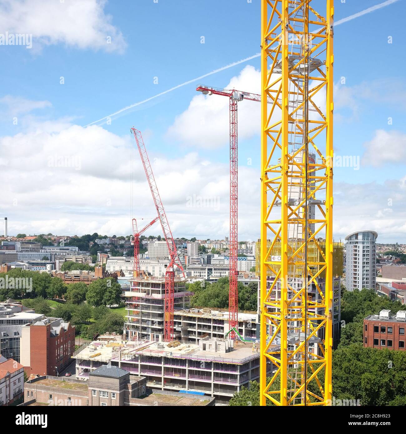 Construction frame and city hi-res stock photography and images - Alamy