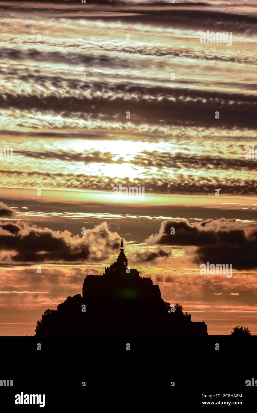 Panoramic view of famous historic Le Mont Saint-Michel tidal island ...