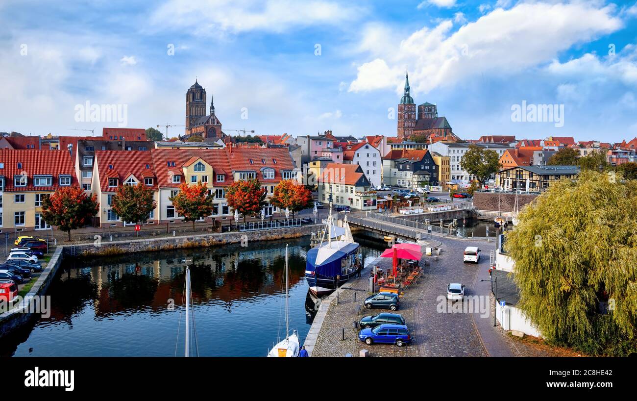 Hanseatic city historical hi-res stock photography and images - Alamy