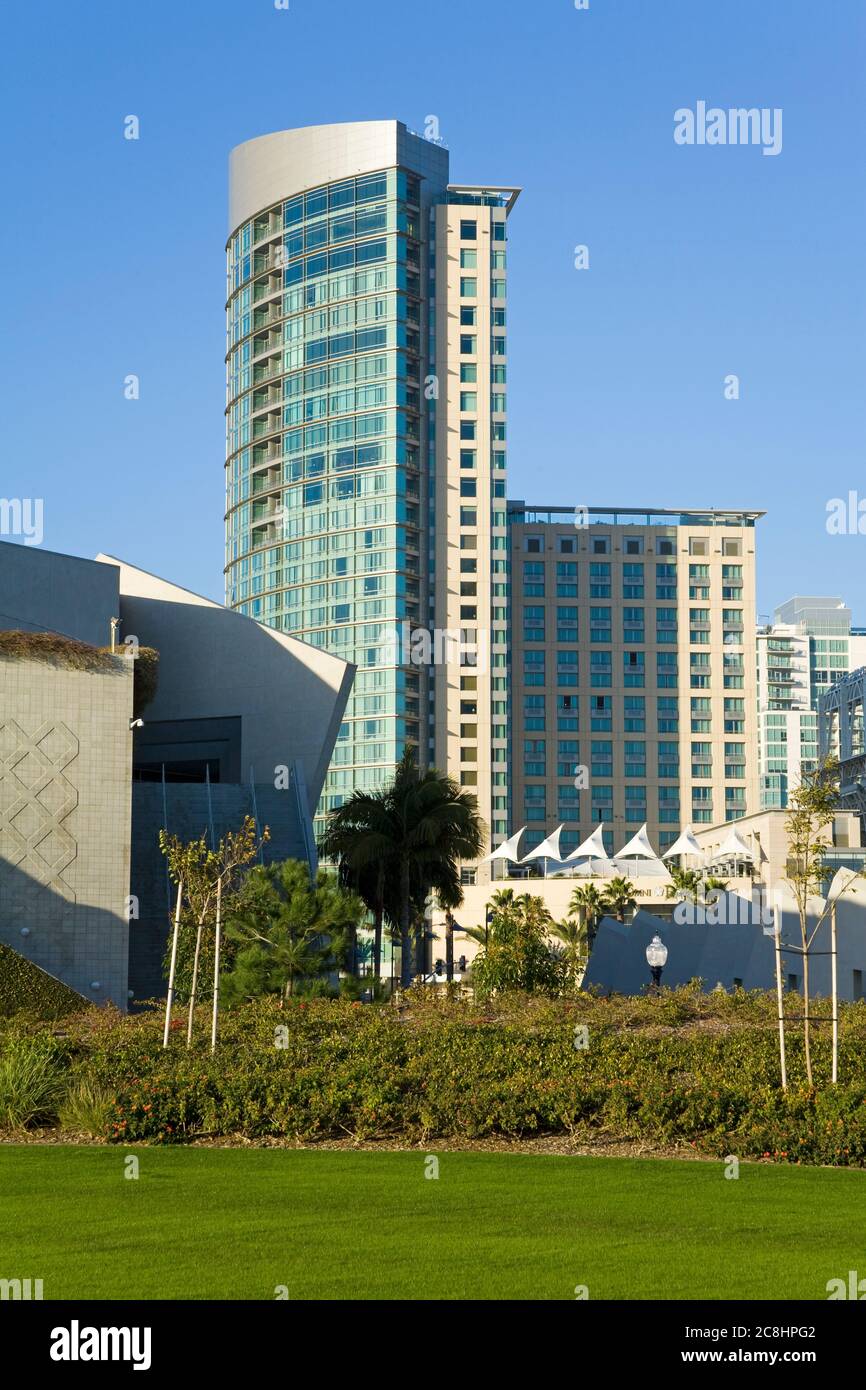 Omni tower hi-res stock photography and images - Alamy