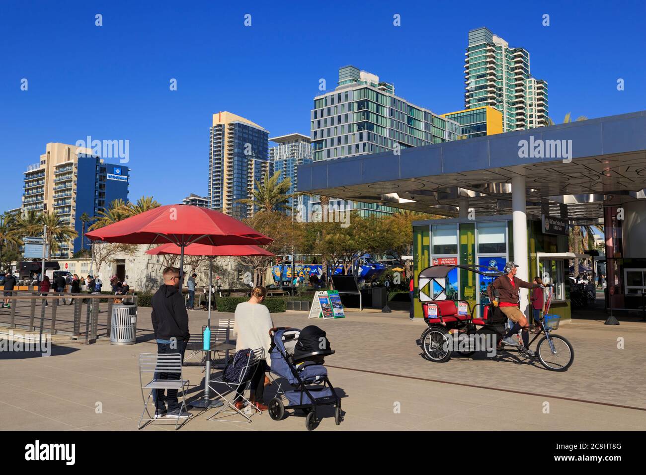 Harbor drive hi-res stock photography and images - Alamy