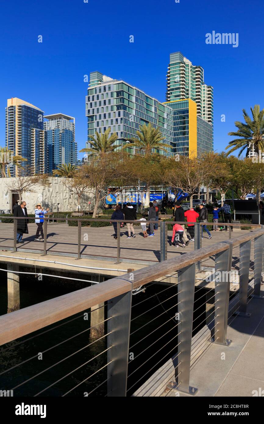 North harbor drive hi-res stock photography and images - Alamy