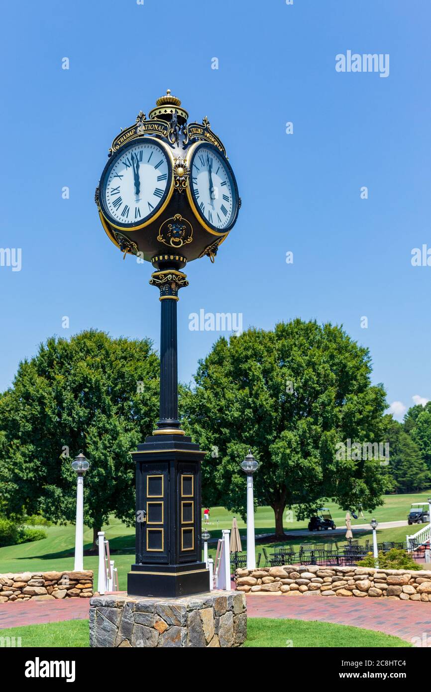 Mooresville, NC, USA: Iconic Clock at Trump National Golf Club ...