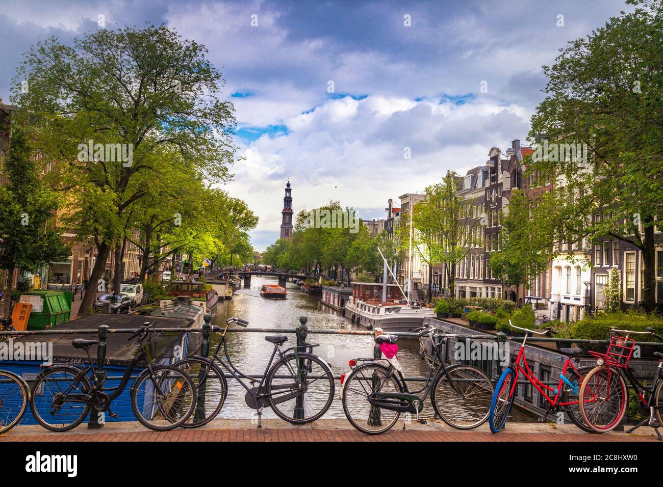 Row of classic buildings hi-res stock photography and images - Alamy
