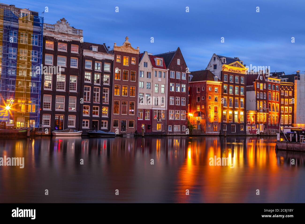Europe netherlands amsterdam row houses hi-res stock photography and ...