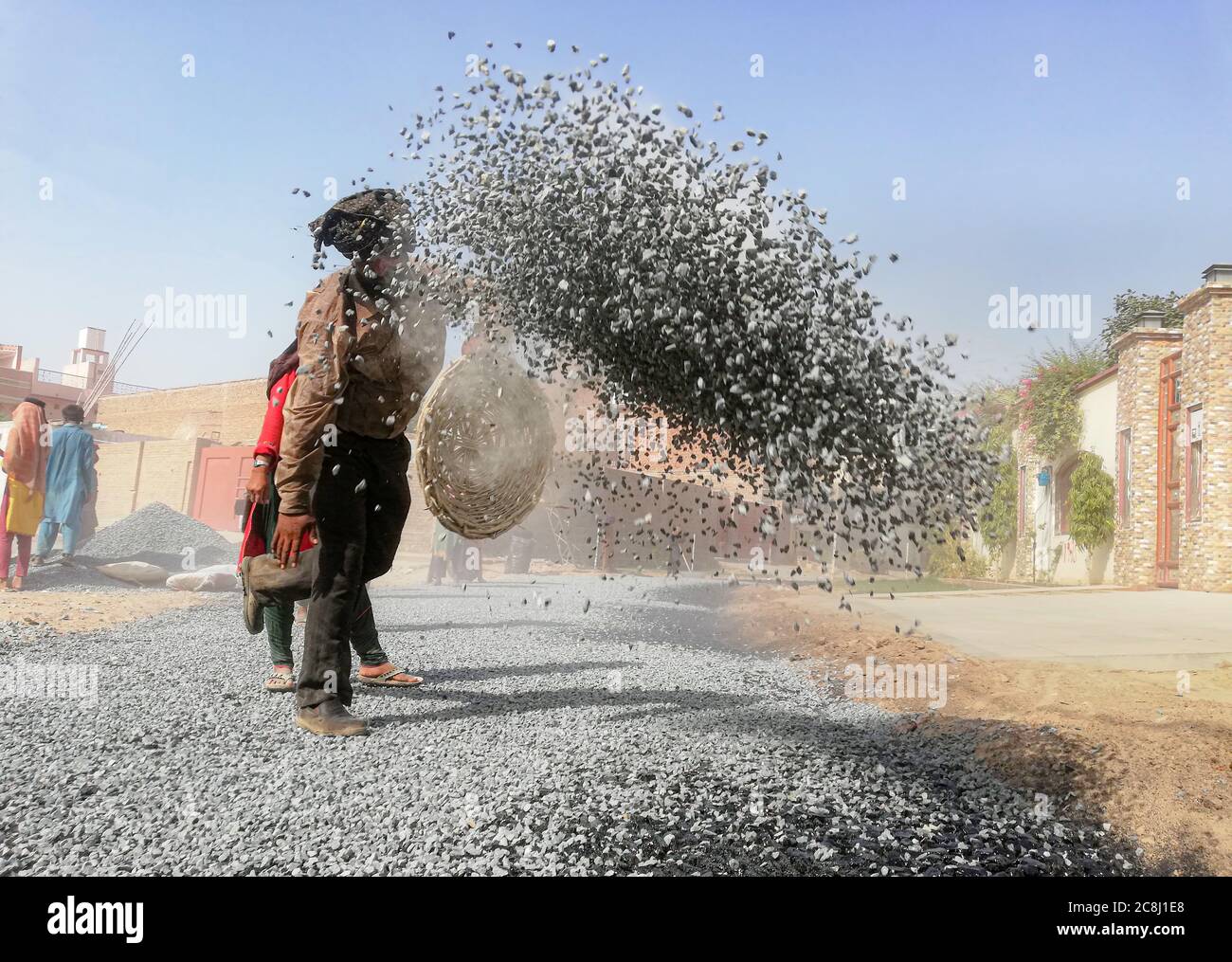 working woman building roads in Pakistan Stock Photo - Alamy