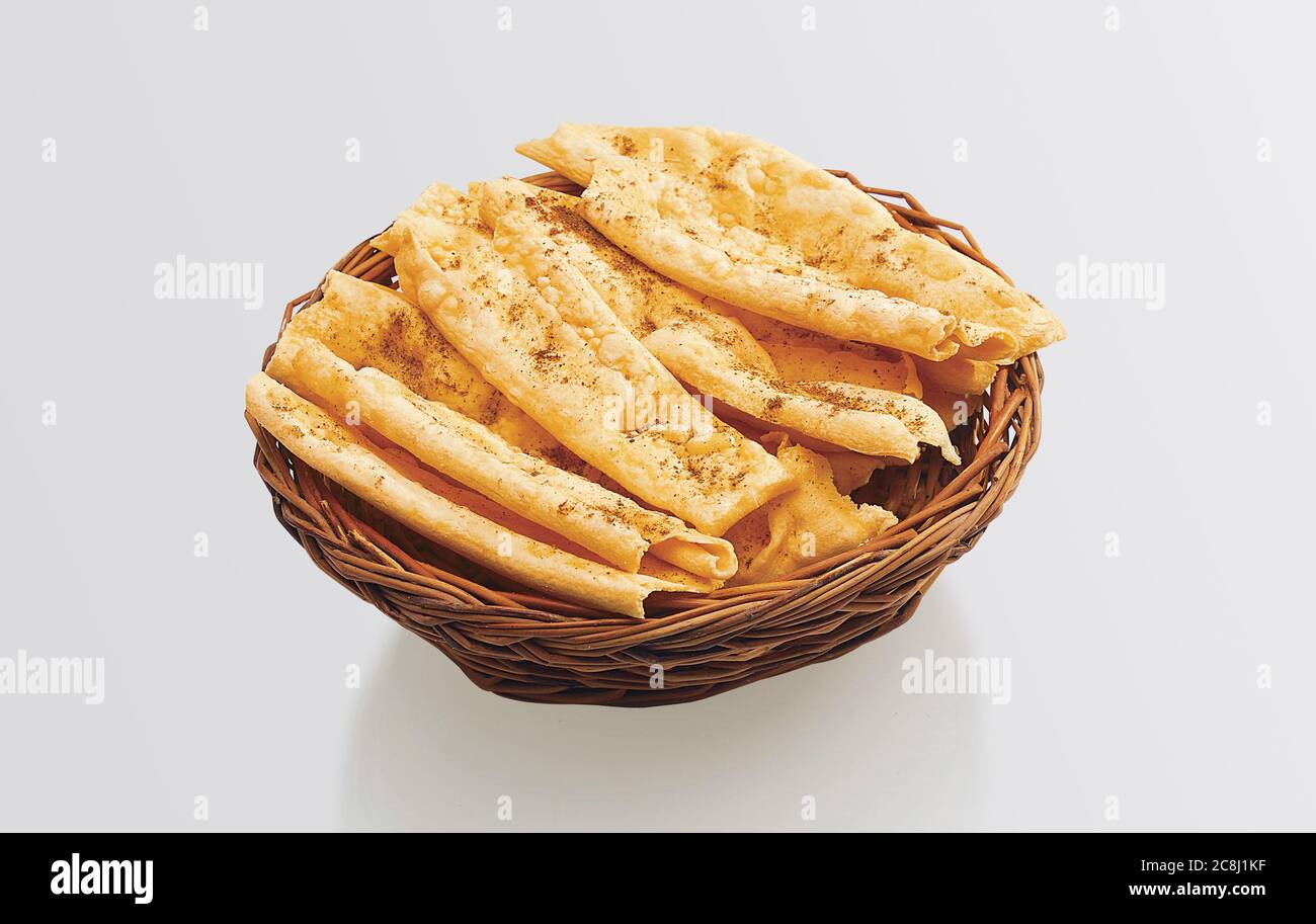 fafda Gathiya (fafda jalebi) is a very popular Gujarati snack, white ...