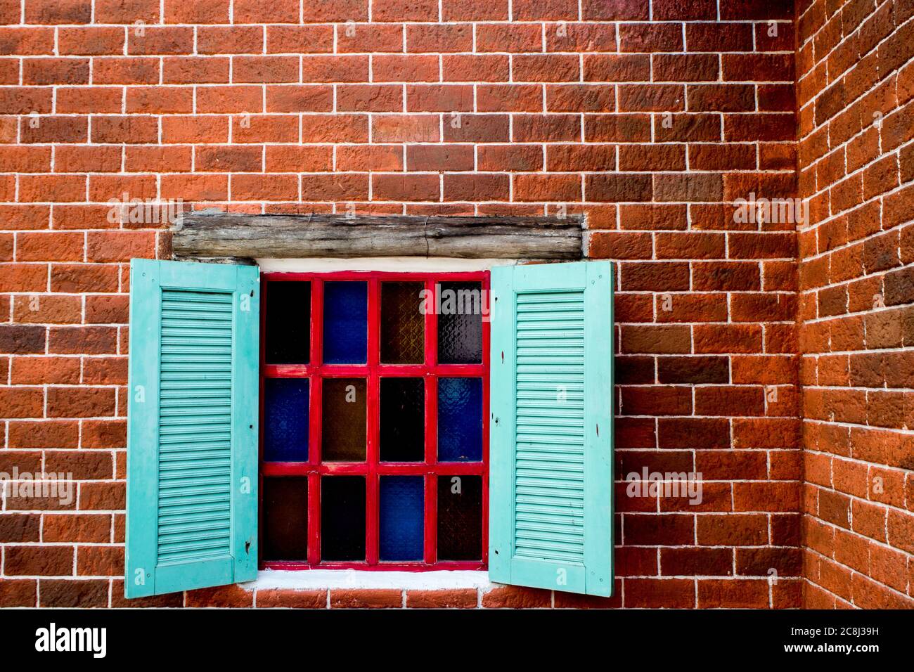 Vintage window on the red brick building Stock Photo - Alamy