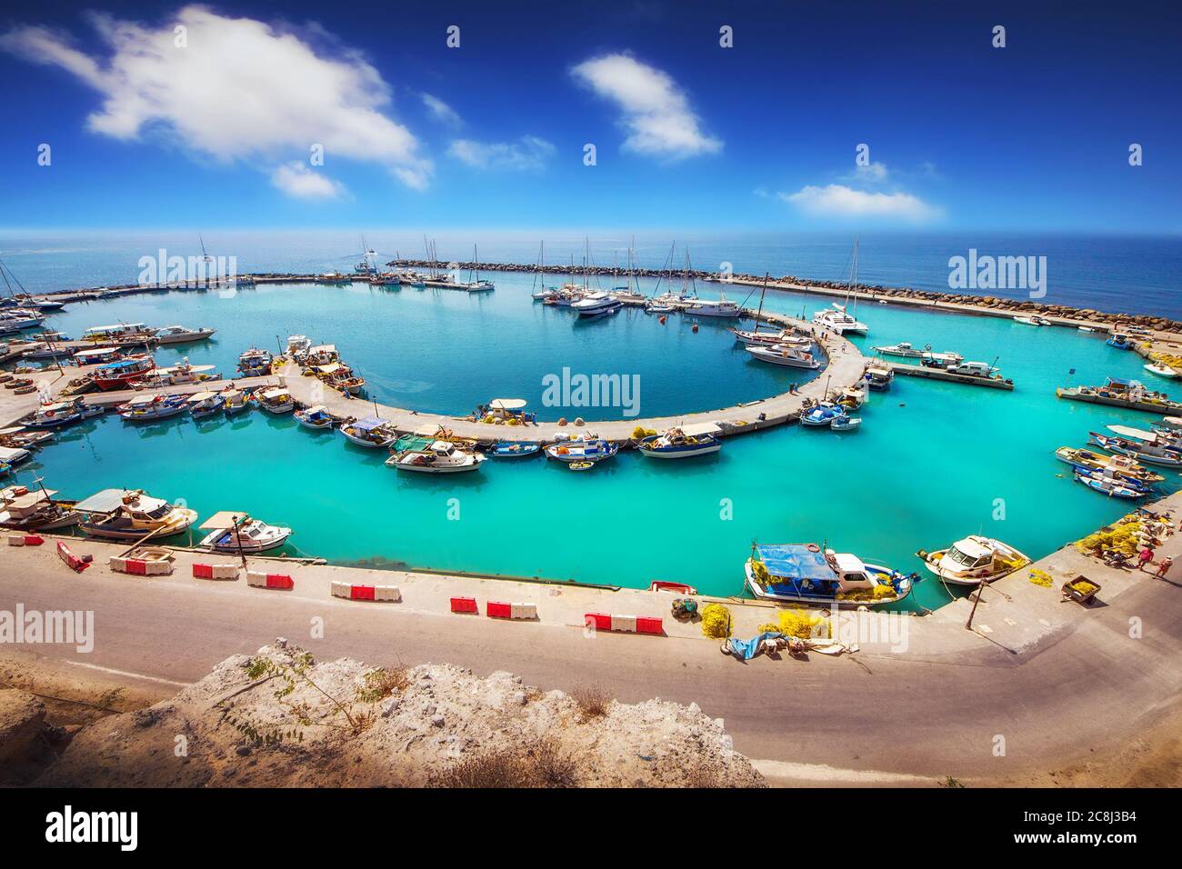 Port of santorini hi-res stock photography and images - Alamy