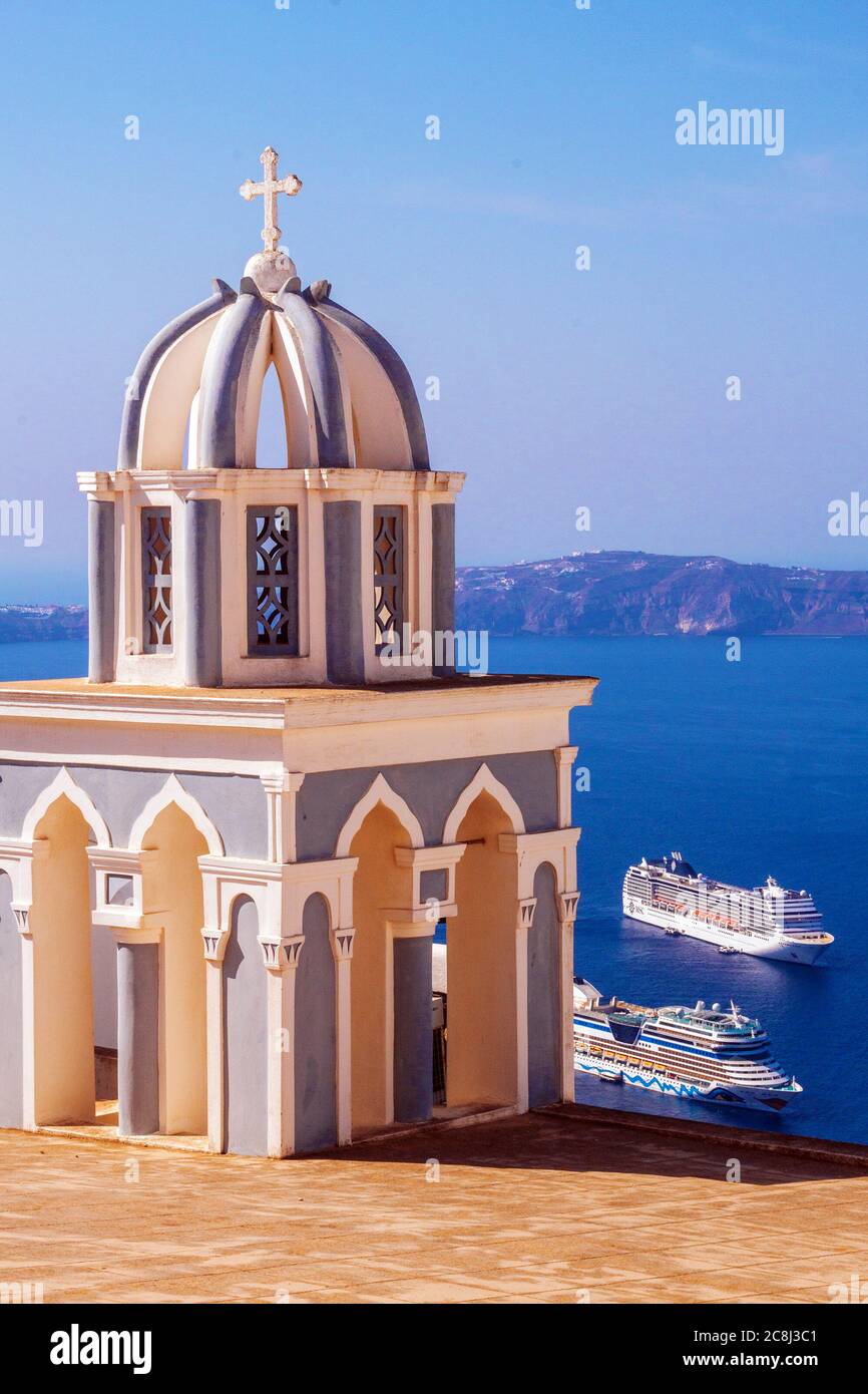 Details of Imerovigli village architecture overlooking the Santorini ...