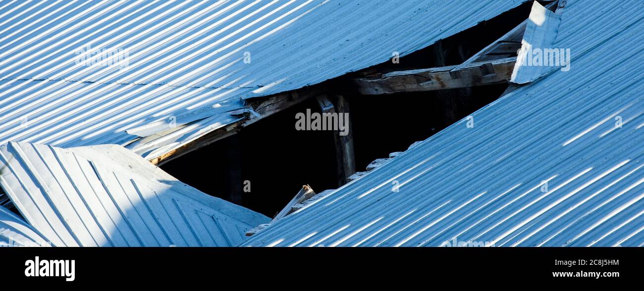 Collapsed cave roof hi-res stock photography and images - Alamy