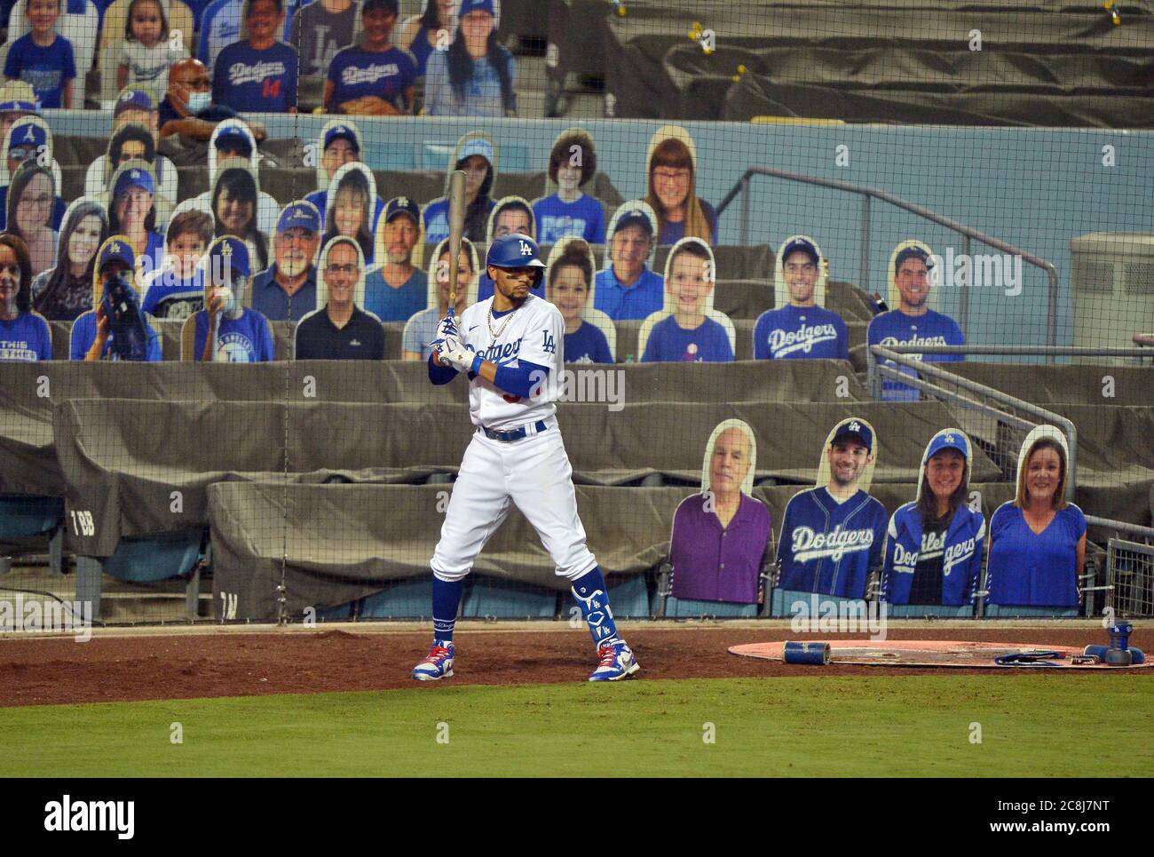 Cardboard cutouts dodgers hi-res stock photography and images - Alamy