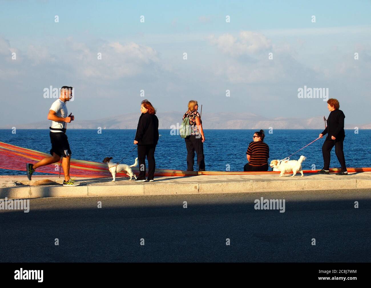 People promenading hi-res stock photography and images - Alamy