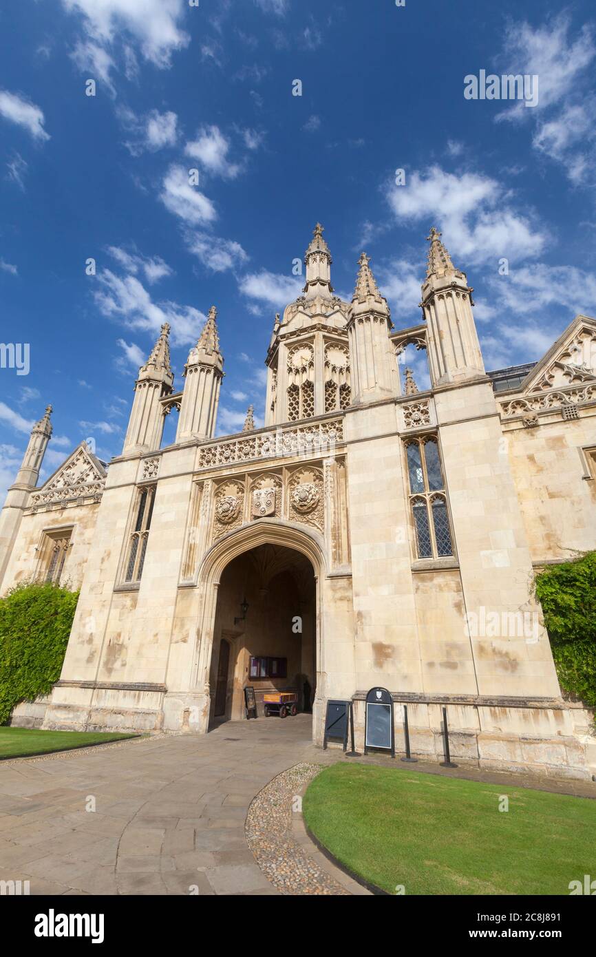 Kings college gate house hi-res stock photography and images - Alamy