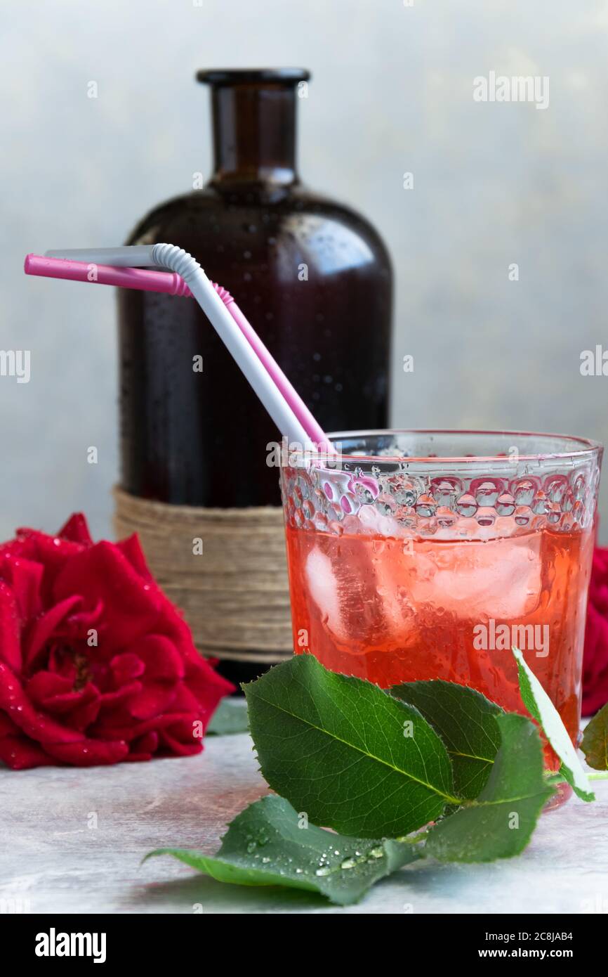 Rose syrup cocktail hi-res stock photography and images - Alamy