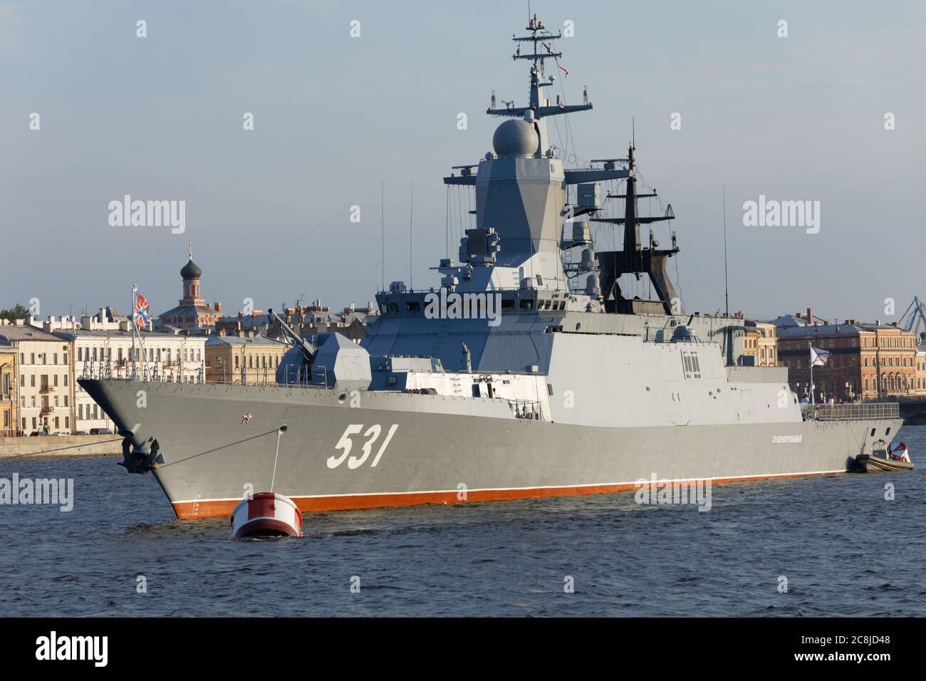 Russian Navy Steregushchy-class corvette Soobrazitelny on Neva river in ...
