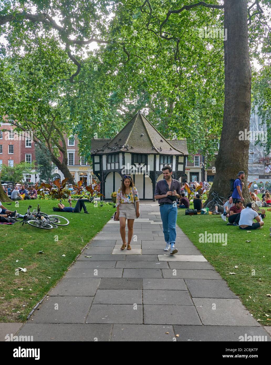 soho square london Stock Photo - Alamy