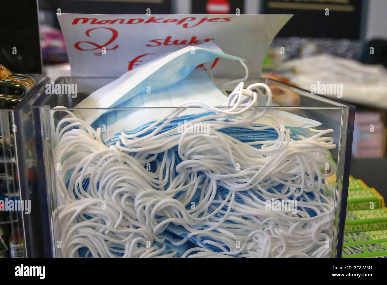 Verplichting hi-res stock photography and images - Alamy