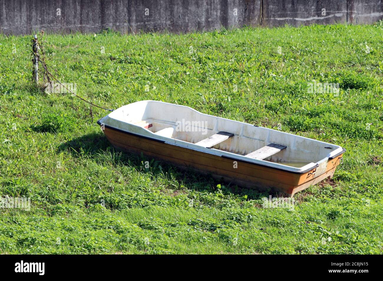 Dirty Boat High Resolution Stock Photography and Images - Alamy