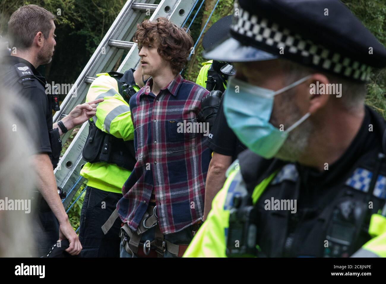 Remove handcuffs hi-res stock photography and images - Alamy